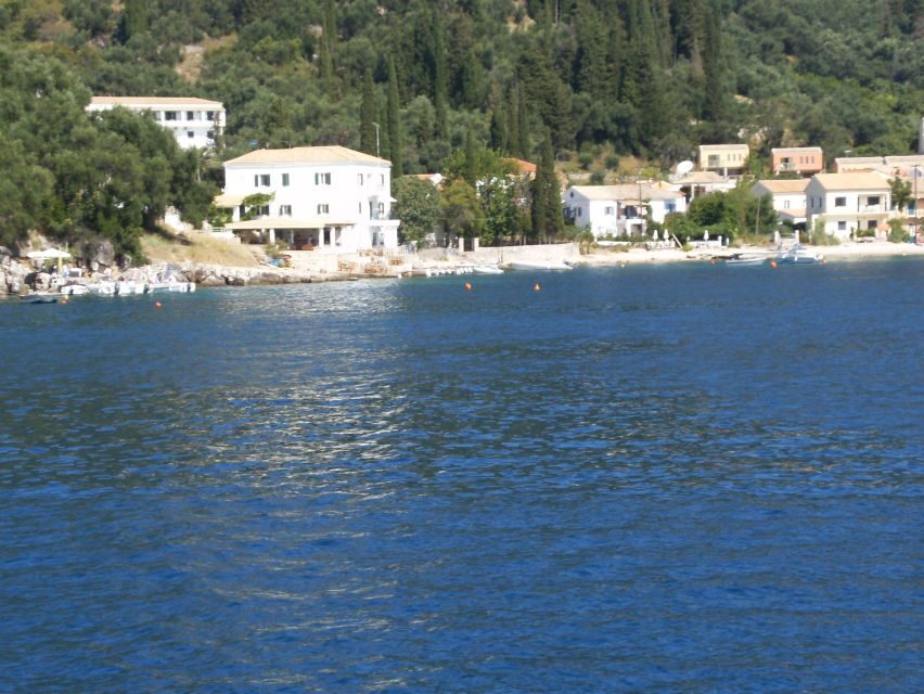 East coast cruise - Sightseeing and BBQ Lunch - FAQ