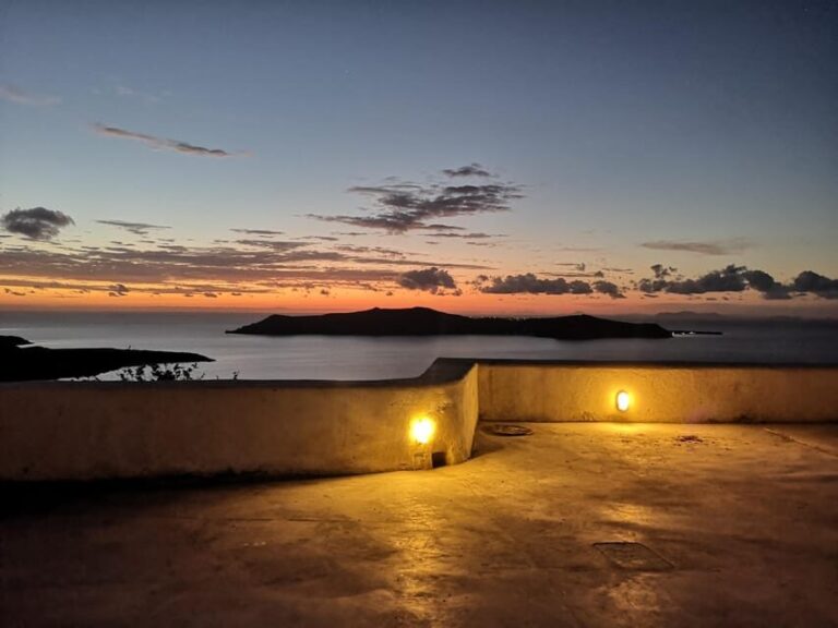 Easy Walks in Santorini Private Half Day Tour - The Practical Side: What You Can Expect