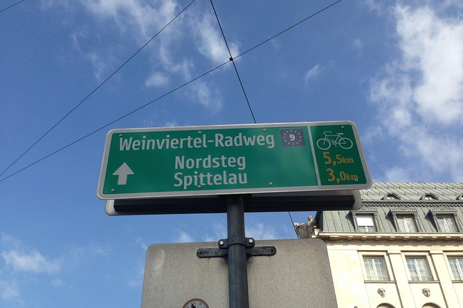 eBike for explorer Vienna 60min with Guide - ride the bike for the whole day - Introducing the Vienna eBike Explorer Tour