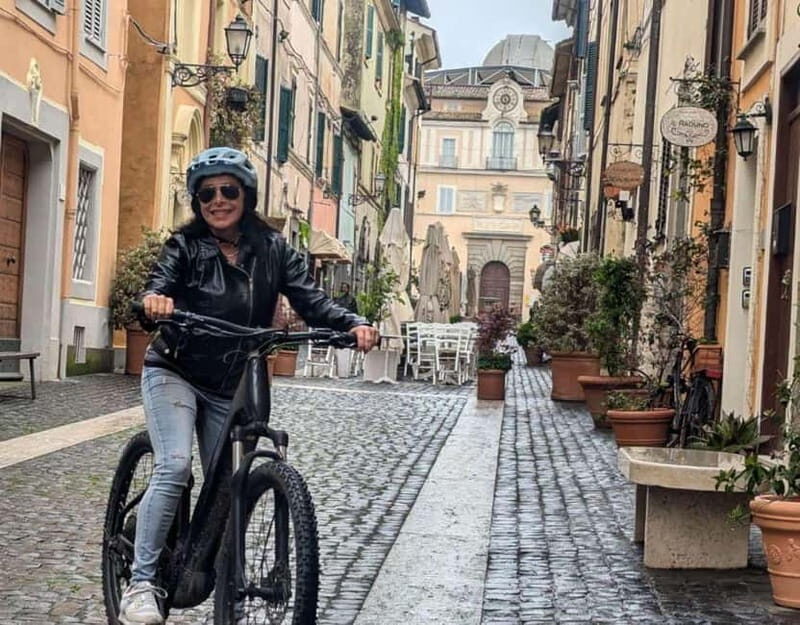 EBike Roman Castles : Papal Palace & Lake (Train from Rome) - What Makes This Tour Stand Out?