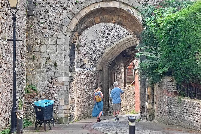 Eccentric Lewes: A Self-Guided Walking Tour - Introduction