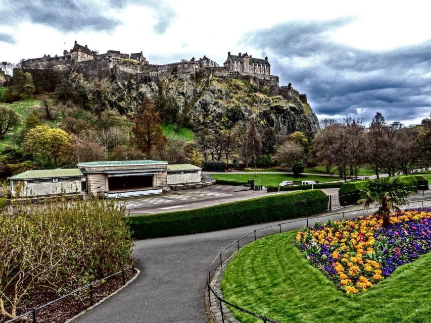 Edinburgh Castle: Guided Tour with Tickets Included - Detailed Breakdown of the Tour Experience