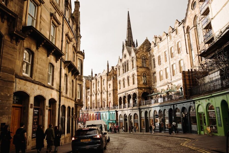 Edinburgh Castle: VIP Early Access & Royal Mile & Holyrood - The Experience and Practicalities