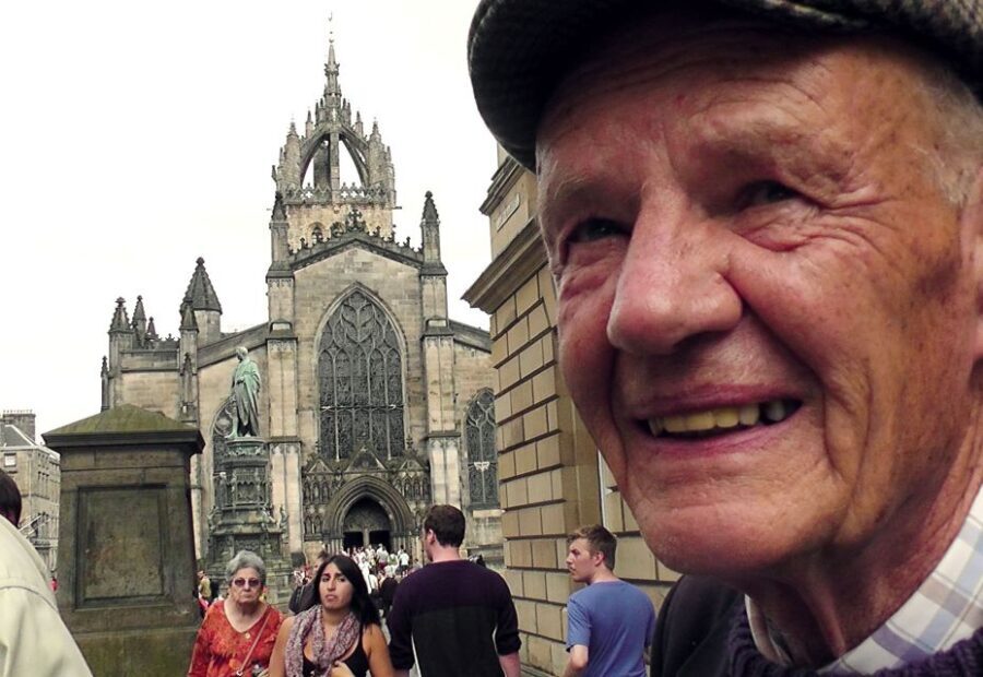 Edinburgh: City Highlights Private Guided Walking Tour - Detailed Breakdown of the Experience