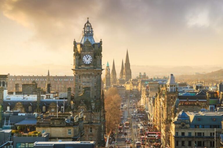 Edinburgh: City Highlights Walking Tour - Why This Tour Works