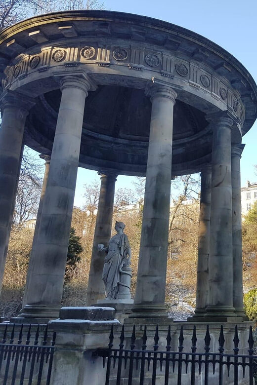 Edinburgh: Dean Village and Circus Lane Walking Tour - What to Expect