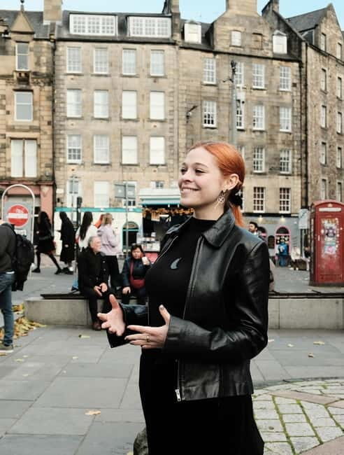 Edinburgh: Folklore & History Walking Tour - Key Points