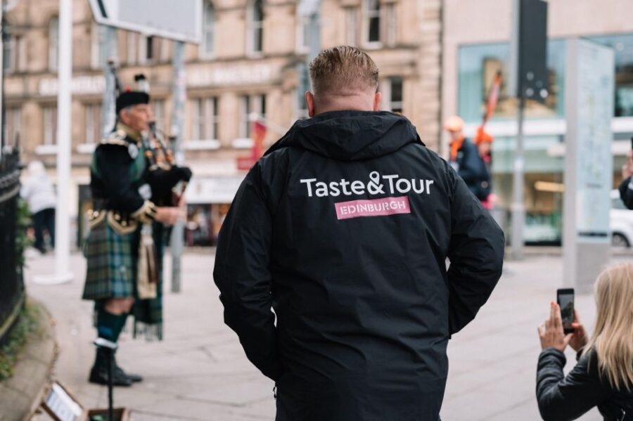 Edinburgh: Food Tour with drinks - What Makes This Tour Stand Out?