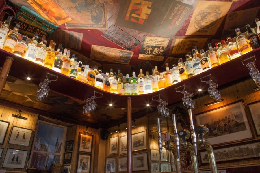 Edinburgh: Guided Whisky Tasting & Walking Tour - What Makes This Tour Stand Out