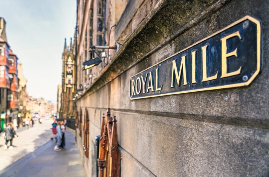 Edinburgh - Magical Harry Potter Highlights & Wizards Tour - Exploring Edinburgh’s Old Town and the Royal Mile