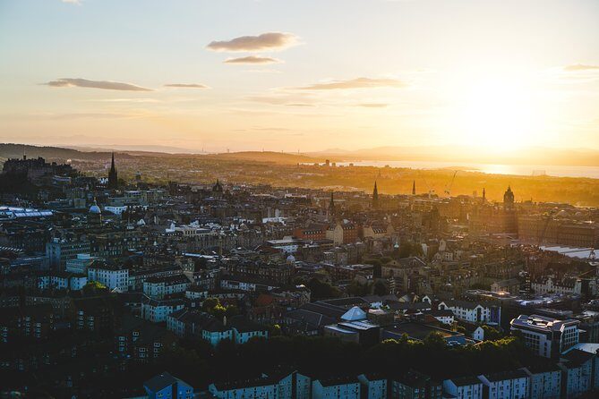 Edinburgh Night Tour with a Local Guide: Private & 100% Personalized - FAQs