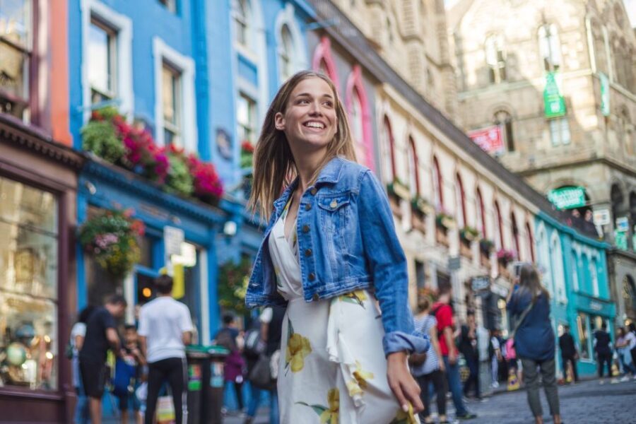 Edinburgh Old Town: Professional Photoshoot & Edited Photos - Frequently Asked Questions