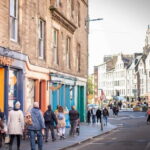 Edinburgh: Old Town Walking Tour with Holyrood Entry - The Guided Walk: What to Expect