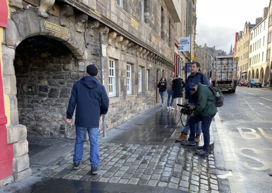 Edinburgh: Outlander Series and Jacobites Walking Tour - Learning the History Behind the Stories