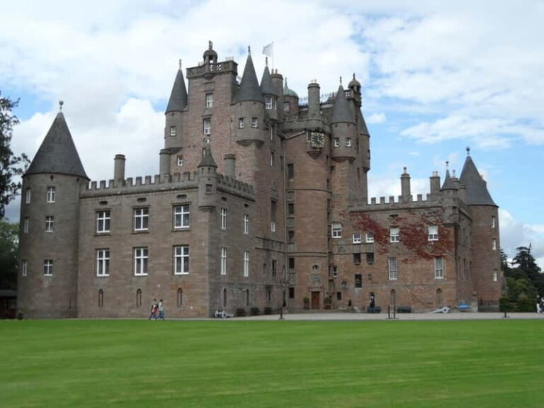 Edinburgh: Private Guided Walking Tour - Who Will Love This Tour?