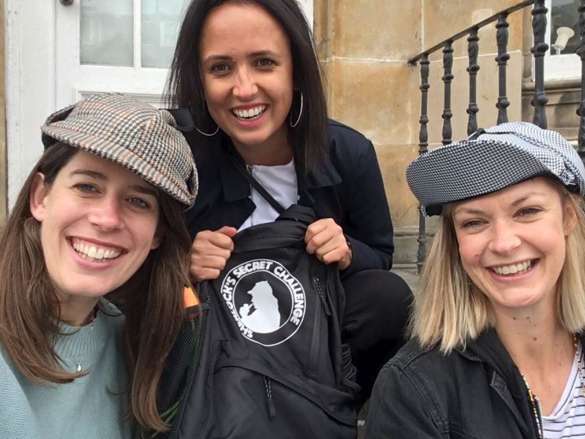 Edinburgh: Private Sherlock Holmes Adventure Tour Challenge - Walking Through the Sights & Puzzles