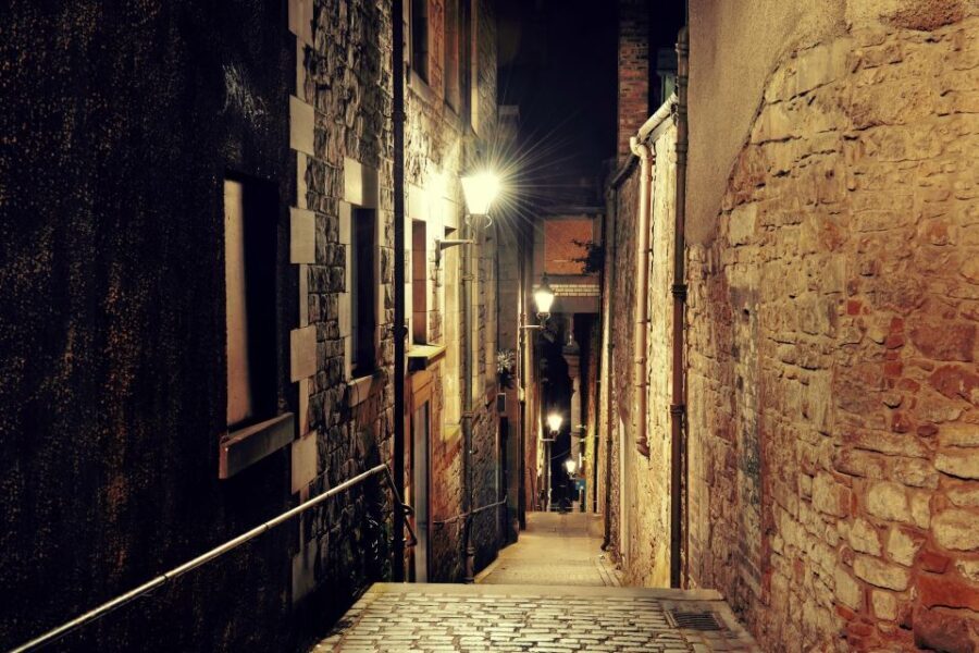 Edinburgh: The Dark Side Walking Tour - Who Will Love This Tour?