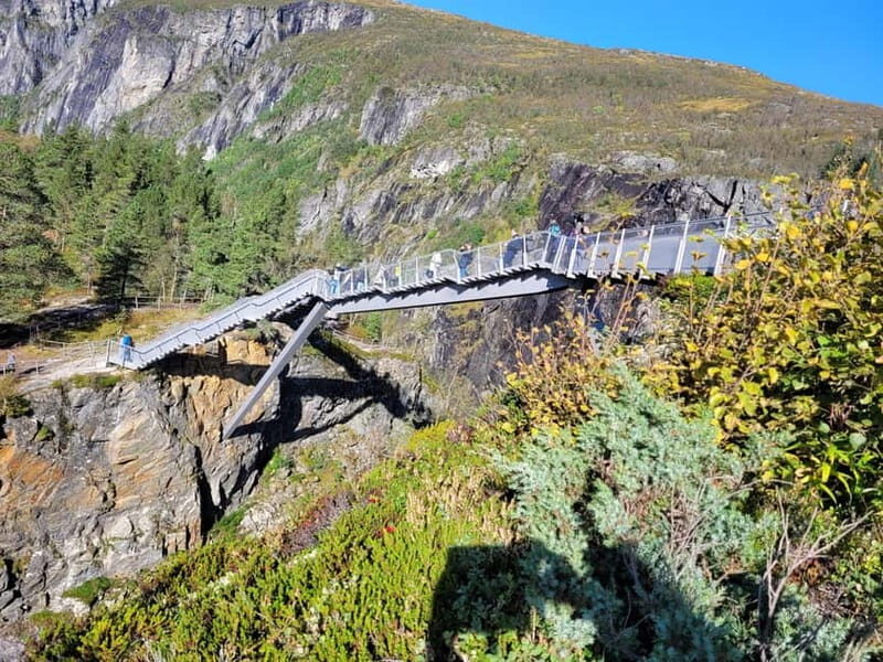 Eidfjord: Vøringsfossen Waterfalls Round-Trip Shuttle - A Detailed Look at the Experience