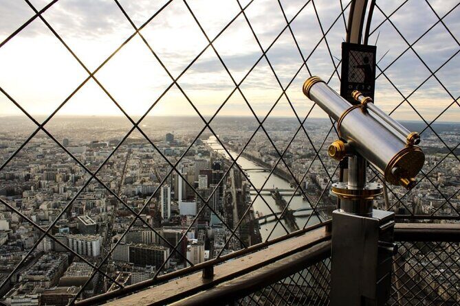 Eiffel Tower Summit Floor Entry & Illuminations Seine Cruise - FAQs