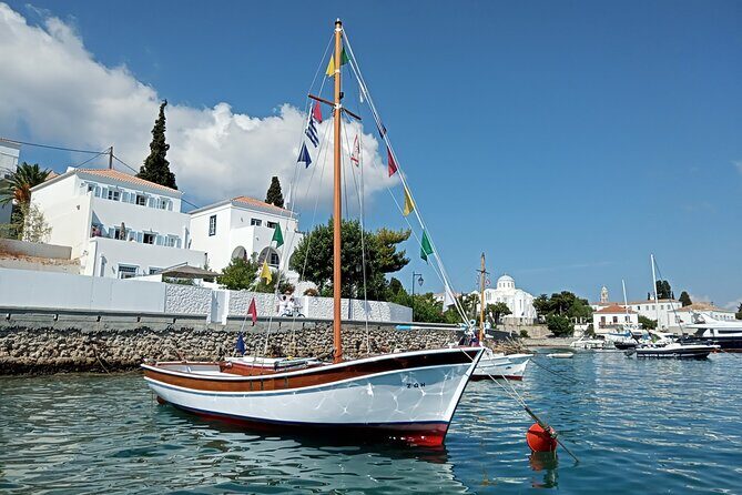 Electric Boat Daily Cruises - Practical details and considerations