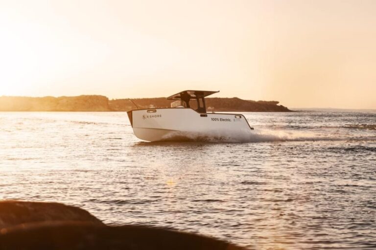 Electric Boat Family Tour - The Tour Experience from Booking to Return