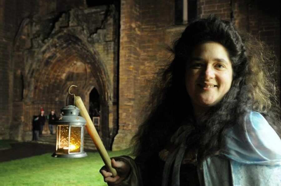 Elgin: Cathedral Interior Guided Tour - The Experience from a Traveler’s Perspective