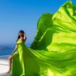 Set out on a Flying Dress Photoshoot in Santorini - Frequently Asked Questions