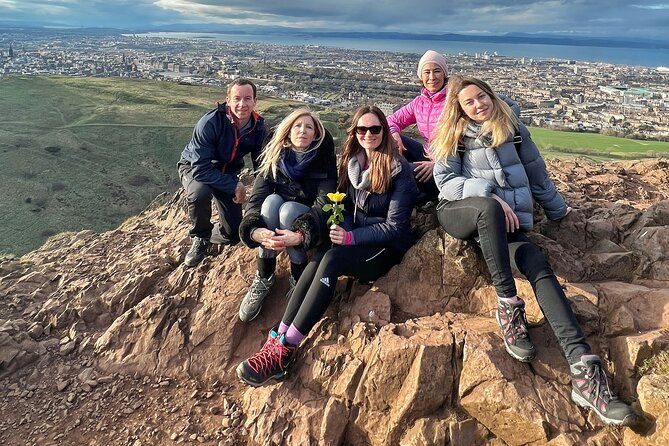 English Speaking Homestay Exploring Edinburgh and National Parks - Key Points