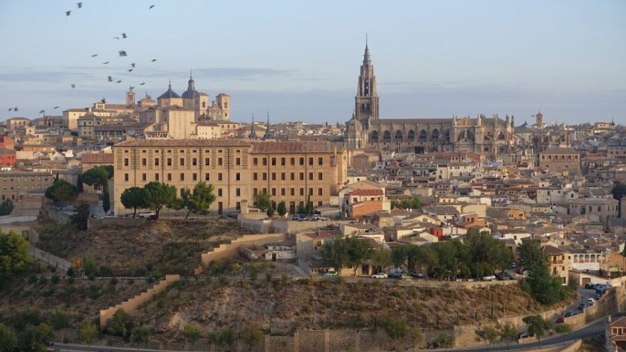 Essential Toledo with monuments and optional Legends tour - Who Will Appreciate This Tour?