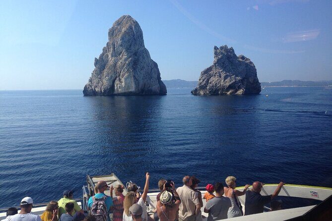Estartit (1h 30m STOP) & Medes Islands - Super Underwater Vision - Who Will Love This Tour?
