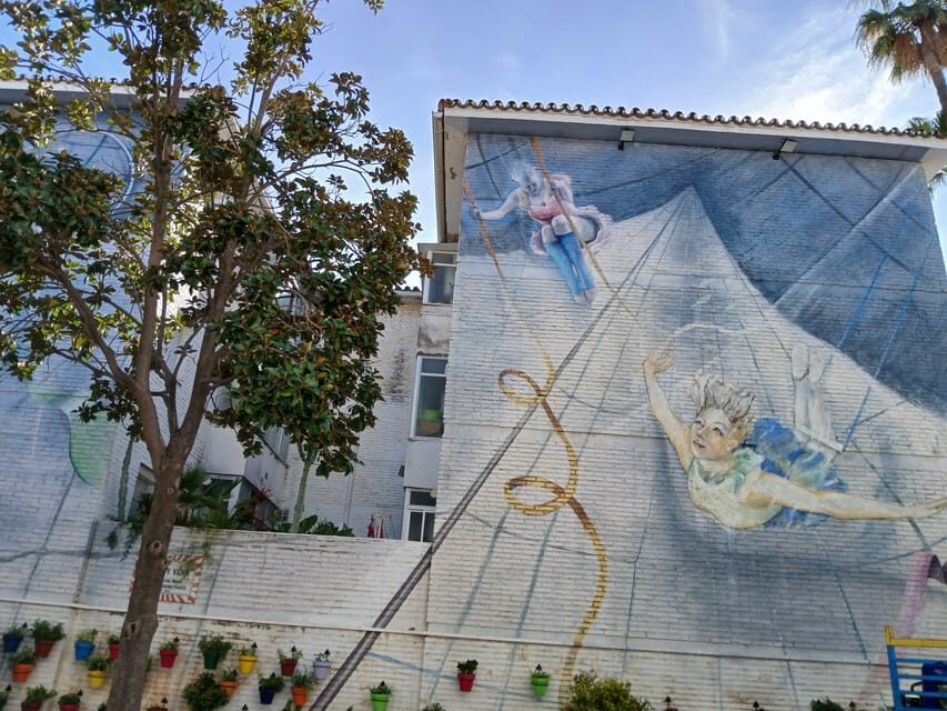 Estepona Art Murals and Tapas Walk with Local Guide - The Food & Drink Stops
