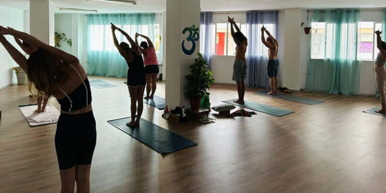 Estepona: Yoga and Fitness Studio Class - Who Will Appreciate This Yoga and Fitness Class?