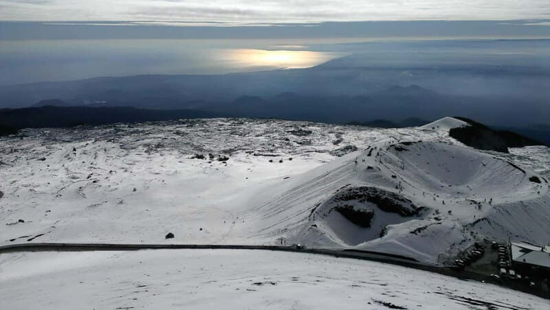 Etna and surroundings with honey tasting - Exploring Lava Flows and Caves