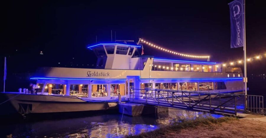 Evening-Cruise to the fireworks of the Cochemer Winefest. - Who Will Love This Tour?