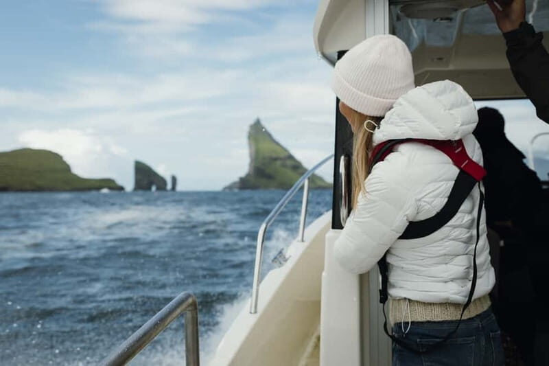 Exclusive 1,5 Hour Drangarnir Boat Tour - Authentic Experiences and Local Insights