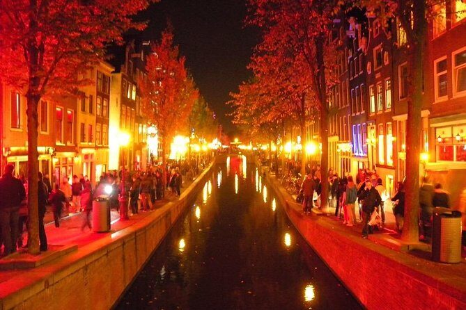 Exclusive Amsterdam Red Light District tour with a drink - The Value of This Experience