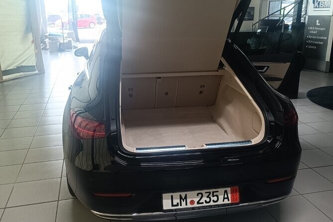 Exclusive Green Airport Limousinenservice - How Do Reviews Reflect the Experience?