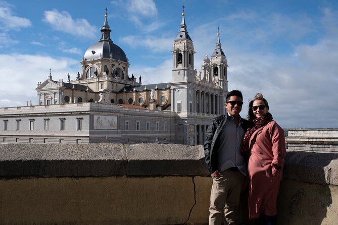 "Exclusive Panoramic Views of Madrid in Tuk Tuk with pickup" - The Allure of Madrid in a Tuk Tuk
