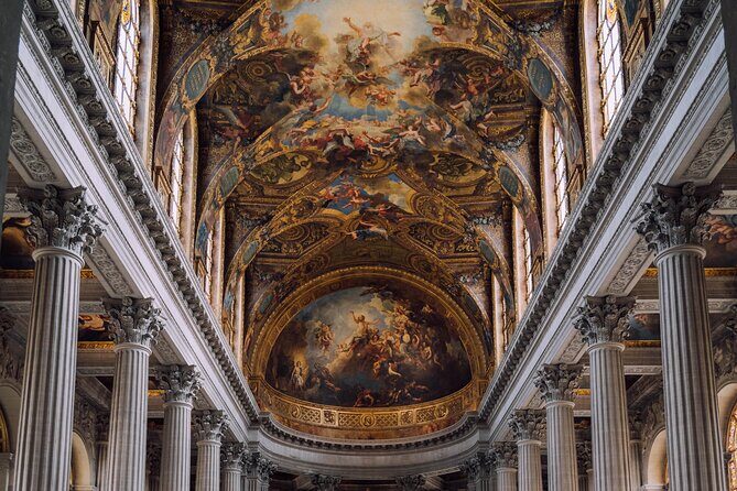 Excursion to discover the Versailles Monarchy - Discovering Versailles with Unmatched Ease