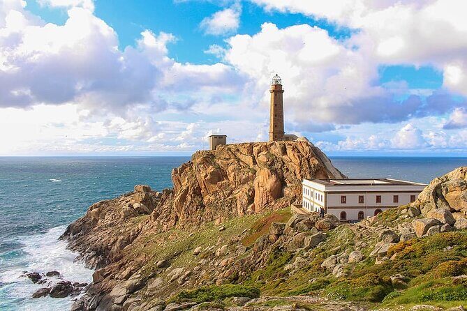 Excursion to Finisterre, Muxia and Cabo Vilan With Boat Cruise - Introduction: An Engaging Coastal Day from Santiago