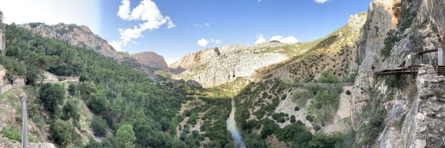Excursion to the CAMINITO del REY from Seville - An In-Depth Look at the Caminito del Rey Tour