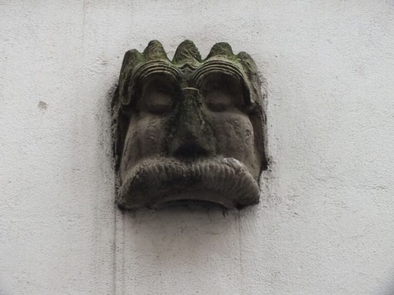 Executioner's Tour of Cologne in German - Who Will Love This Tour?