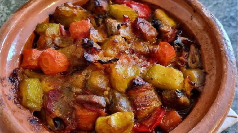 Experience Bosnian Cuisine: Learn to Make Lonac & Hurmasice - What Makes This Cooking Tour Stand Out