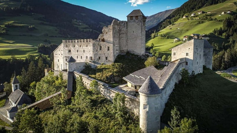 Experience Heinfels Castle: Guided tour through the medieval castle - Authentic Experiences and Traveler Feedback