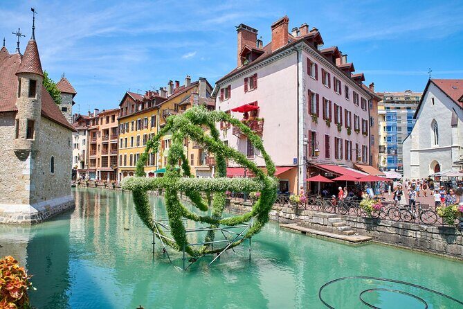 Explore Annecy in 60 minutes with a Local - Authentic Insights from Travelers