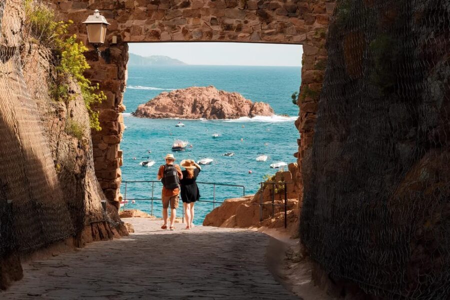 Explore Costa Brava & Tossa de Mar: Trails, snorkel & meal - FAQ