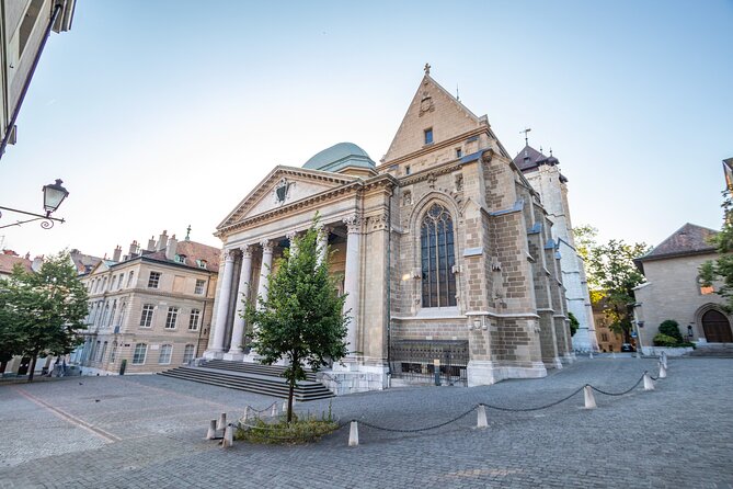 Explore Genevas Art and Culture with a Local - Key Points