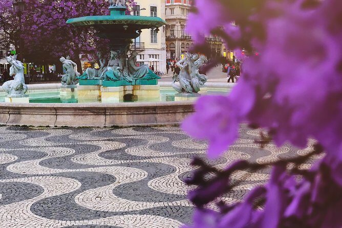 Explore Lisbons Art and Culture with a Local - Neighborhoods: Baixa, Chiado, and Mouraria
