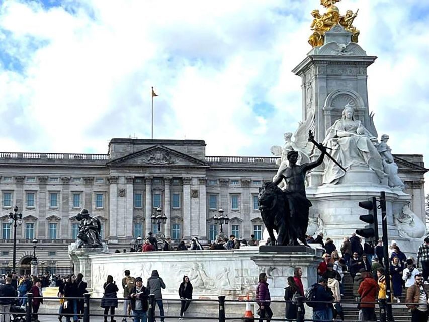 Explore London, Cenotaph, and Buckingham Palace - The Experience: What It Means for You
