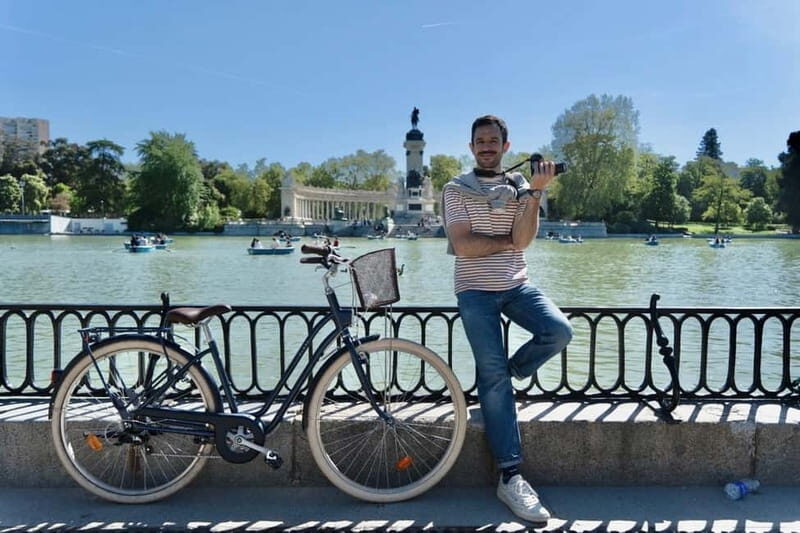 Explore Madrid by bike taking photos with Benja - A Practical Dive into the Madrid Bike Tour